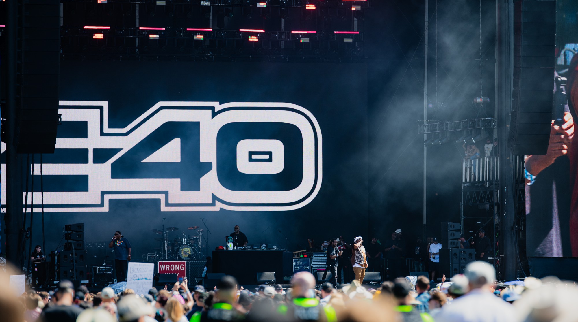 Gallery: E-40 brings Bay Area legacy to life at BottleRock 2025 – BruinLife